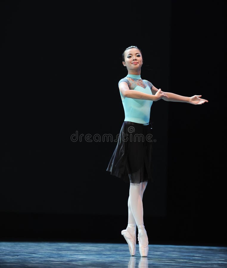 Ballet Classique : Valse Des Fleurs Photo stock éditorial - Image du ...