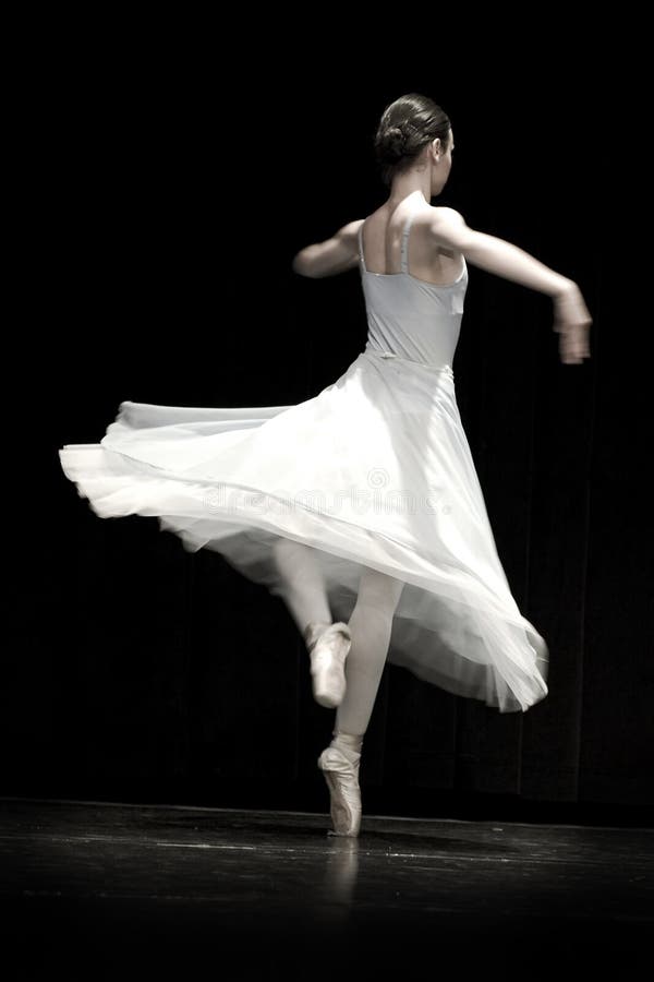 1,100+ Ballet dancer Free Stock Photos - StockFreeImages