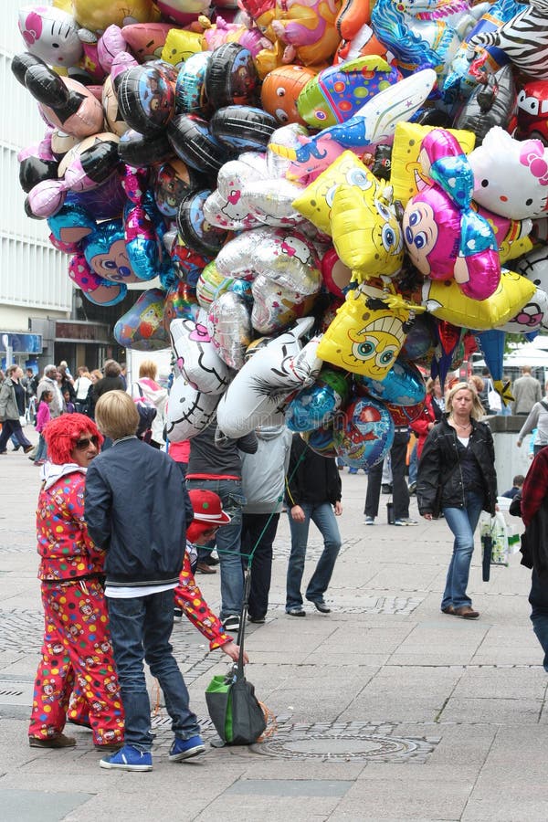 Balloon seller editorial image. Image of balloon, seller - 20439455