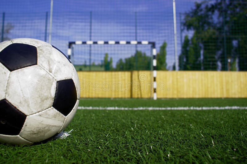 Balompié 10 imagen de archivo. Imagen de parque, campo - 11299055