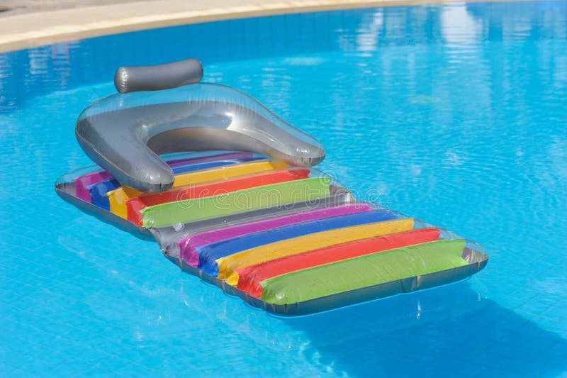 Balsa colorida imagen de archivo. Imagen de balsa, colorido - 13509699