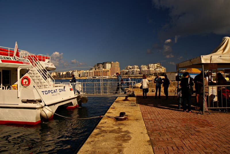 Balsea El Transporte En La Isla De Malta Imagen editorial - Imagen de ...