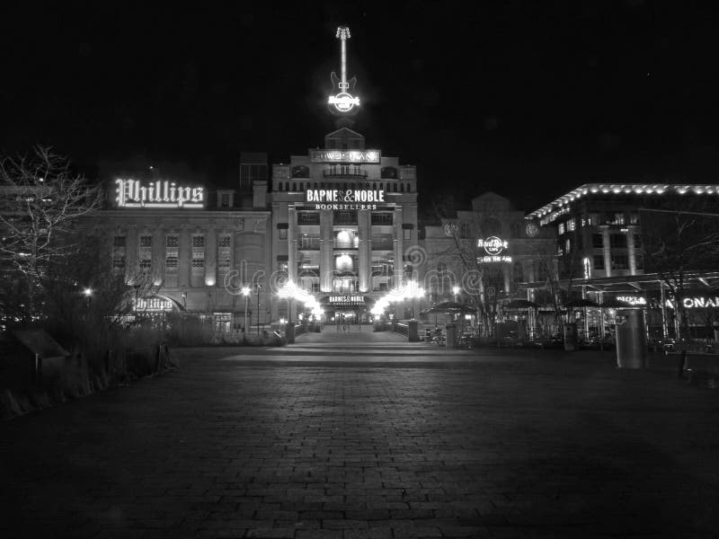 Baltimore at Night editorial stock image. Image of cafe - 39506339