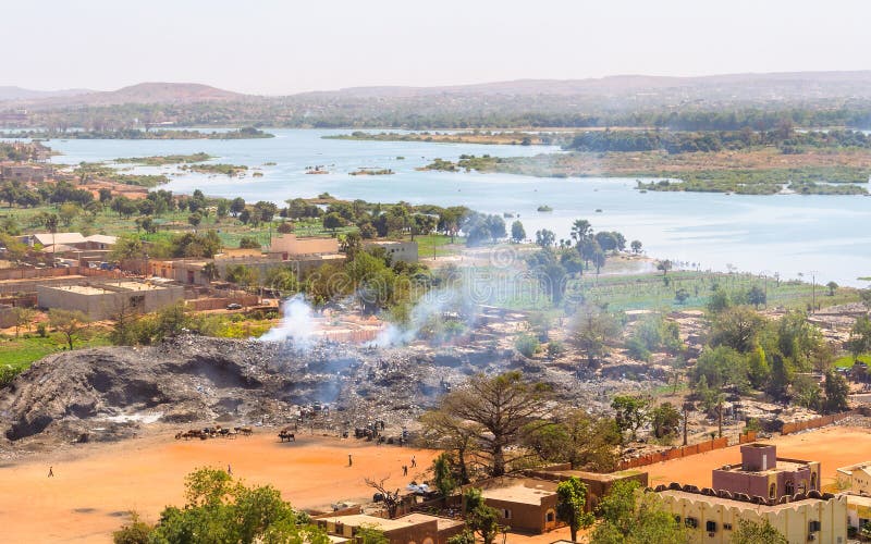 Bamako in Mali stockbild. Bild von ökologie, stadt, rauch - 40574765