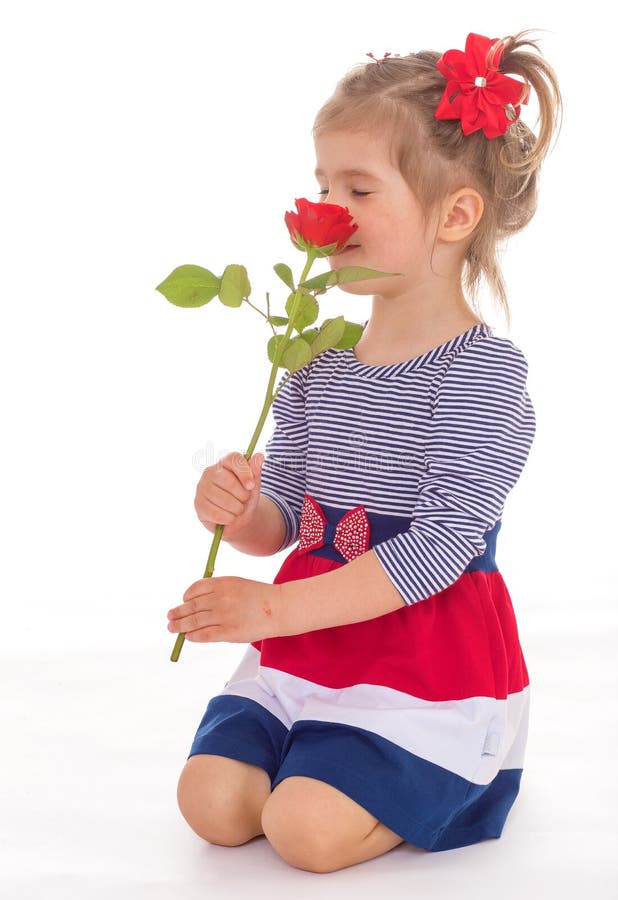 Bambina Alla Moda Con Una Rosa Immagine Stock - Immagine di elemento ...