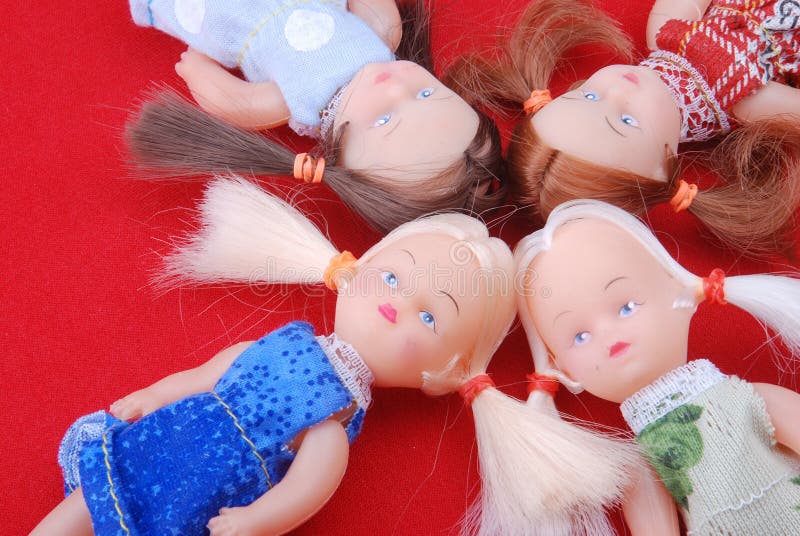 Bambole fotografia stock. Immagine di bambola, colorato - 4121156