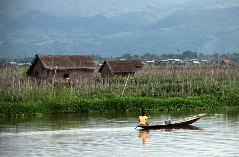 Bamboo Houses on Inle Lake, Myanmar Editorial Photo - Image of asia ...