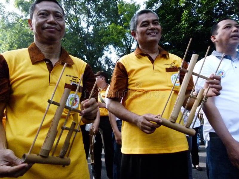 Bamboo music editorial image. Image of city, people, central - 68248375