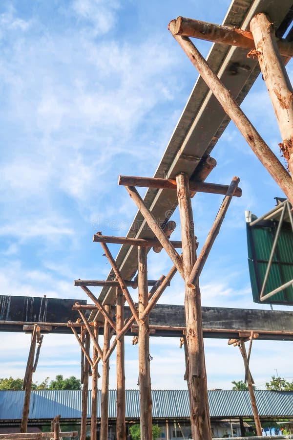 Bamboo Prop Beam, House Under Construction Stock Image - Image of ...