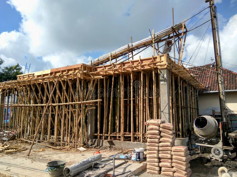 Bamboo Scaffolding To Support the Concrete Slab Formwork on the 2nd ...