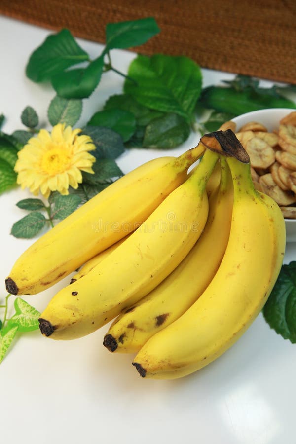 Banan fotografering för bildbyråer. Bild av bananer, stängning - 67093215