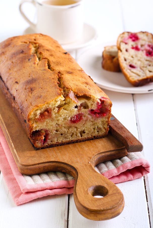 Banana and raspberry cake stock image. Image of sweet - 56803865