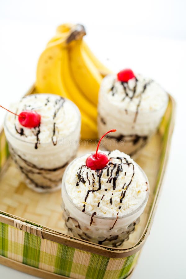 Banana split cold drink stock photo. Image of alcoholic - 43126346