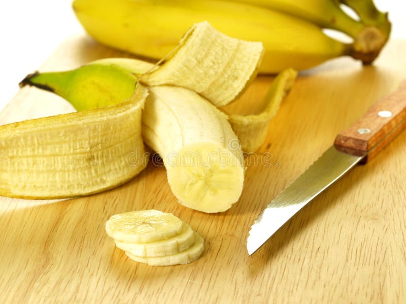 Banane coupée en tranches photo stock. Image du demi - 59038166