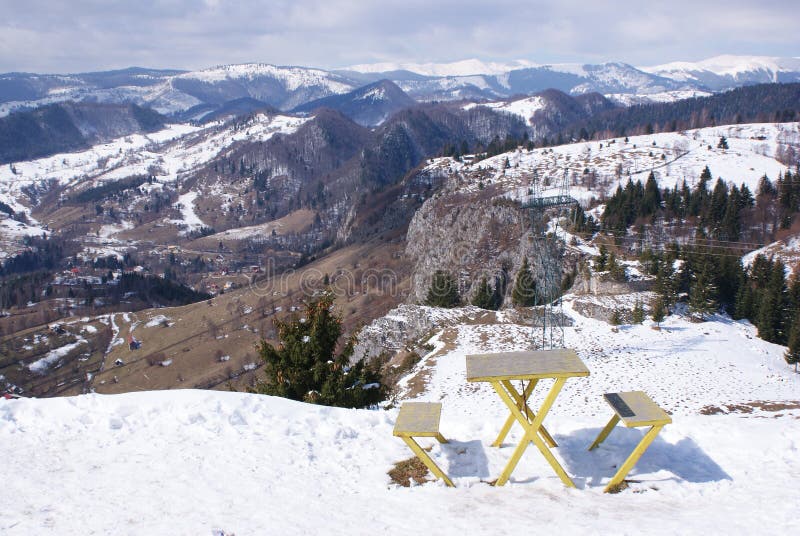 Banco y un vector foto de archivo. Imagen de espectador - 13430602