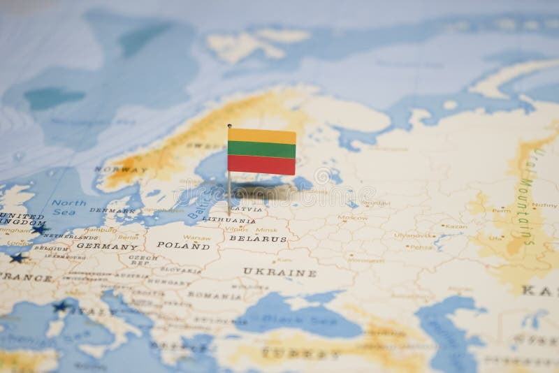 A Bandeira De Lithuania No Mapa Do Mundo Foto de Stock - Imagem de ...