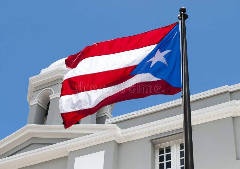 A bandeira de Puerto Rico imagem de stock. Imagem de console - 101945899