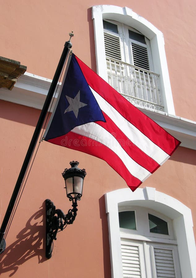 A bandeira de Puerto Rico imagem de stock. Imagem de morno - 6056307