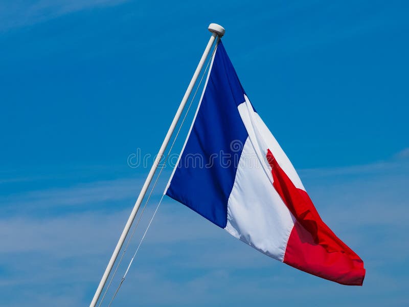 Bandiera Francese Della Francia Sopra Cielo Blu Immagine Stock ...
