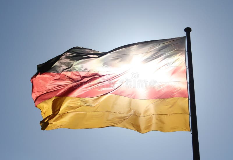 Bandiera tedesca immagine stock. Immagine di berlino, sole - 2359147