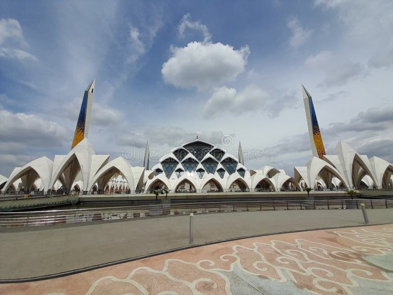 Al Jabbar Mosque the Largest Mosque in West Java, a Landmark and Icon ...