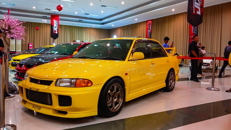 Yellow Mitsubishi Lancer Evolution III GSR Displayed in JDM Fest 2024 ...