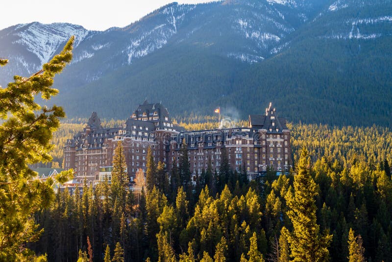 Banff Springs Hotel in Banff National Park Editorial Image - Image of ...