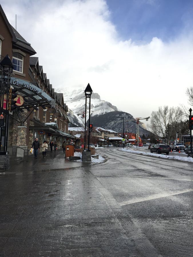 Banff town editorial image. Image of banff, town, canada - 67881555