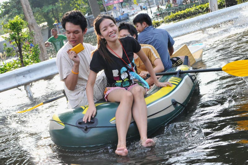 Flood Rescue editorial image. Image of evacuated, flooding - 25181630