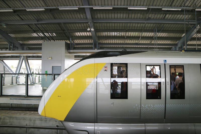 Bangkok MRT Yellow Line Monorail Stock Image - Image of thailand, rapid ...