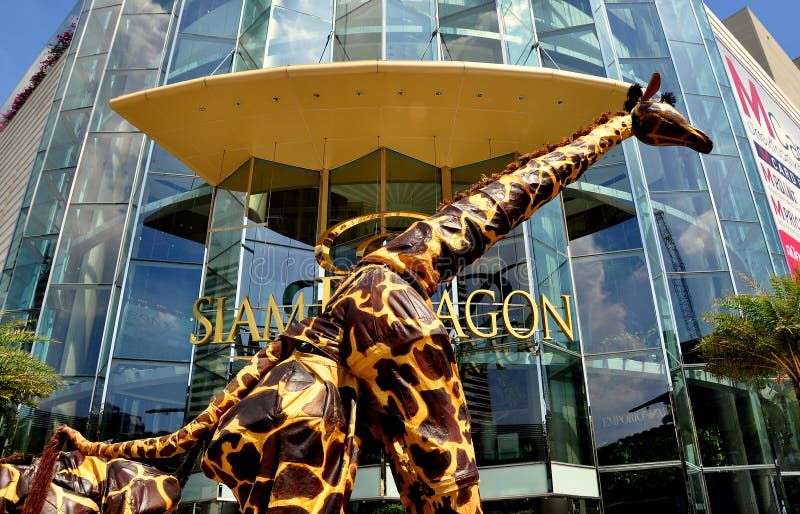 Bangkok, TH: Giant Giraffe Stilt-walker Editorial Photo - Image of ...