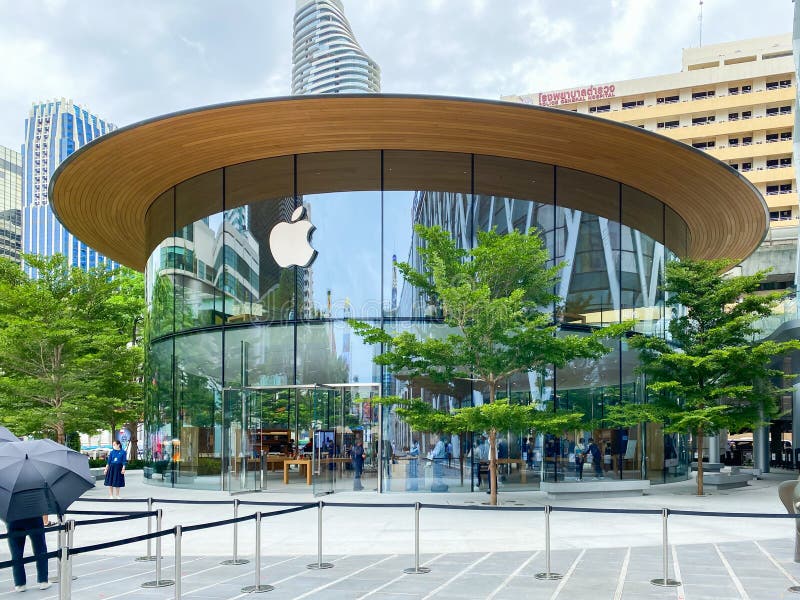 Apple Store 2nd Apple Flagship Store in Thailand Editorial Photography ...