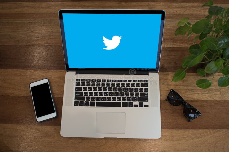 BANGKOK, THAILAND - MAY 17, 2016 : Twitter Application, Logo O ...