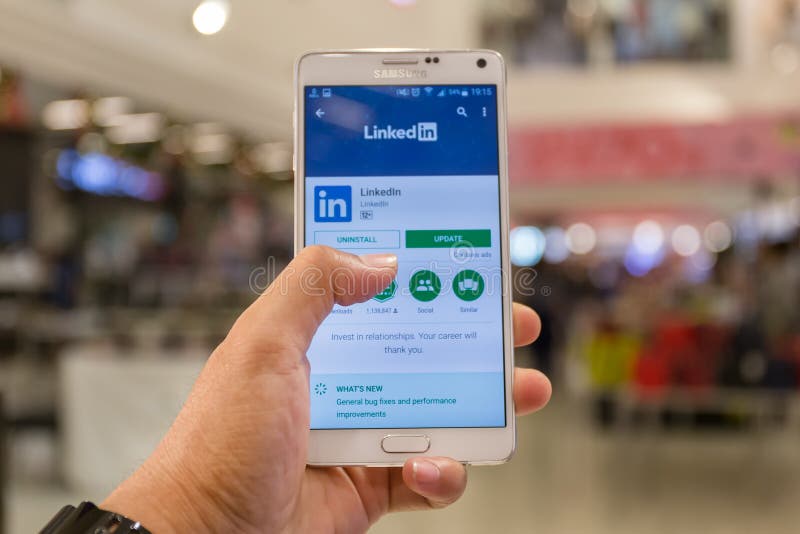 BANGKOK,THAILAND - November 18,2017: Asian Man Hand Using Linked ...