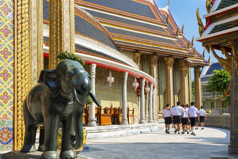 Bangkok, Wat Ratchabophit editorial photography. Image of destinations ...