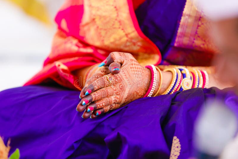 Bangles bride hand stock image. Image of groom, golden - 143234183