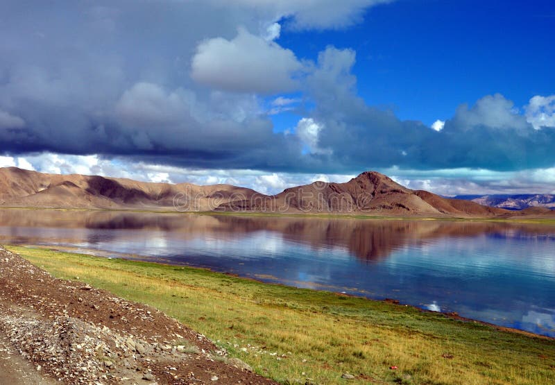 Bangong Lake stock image. Image of holy, moutain, narrow - 26015741