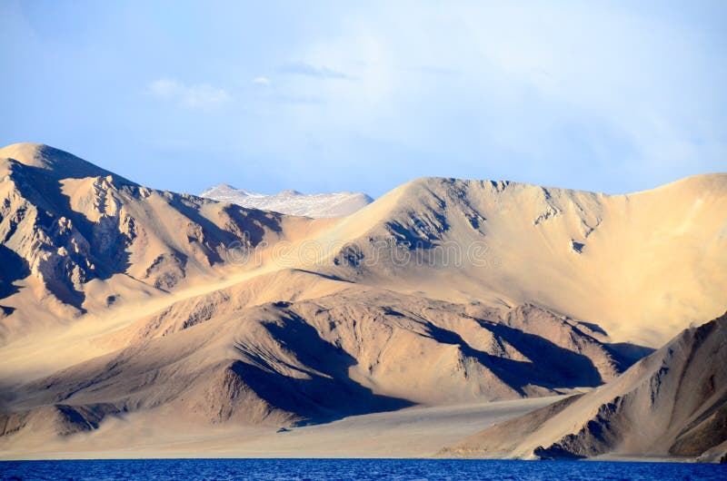 Bangong Lake and Mountain in Leh Stock Photo - Image of hill, mountain ...