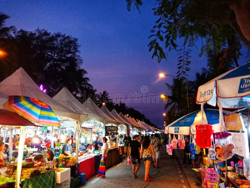 Bangsaen sea editorial photography. Image of jittiko - 114983677