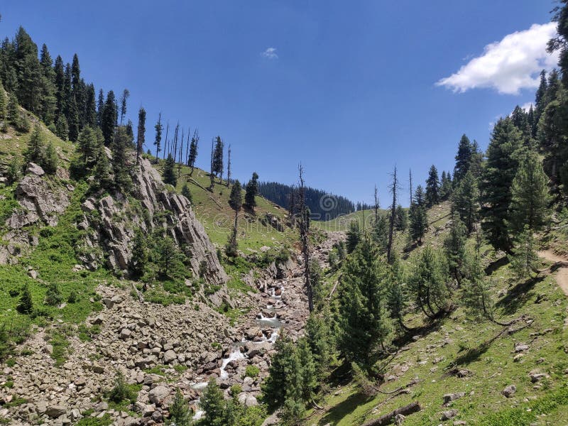 Bangus Valley Kupwara Kashmir Stock Photo - Image of plateau, valley ...