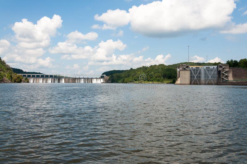 Bankhead Lock and Dam stock photo. Image of gate, water - 55585288