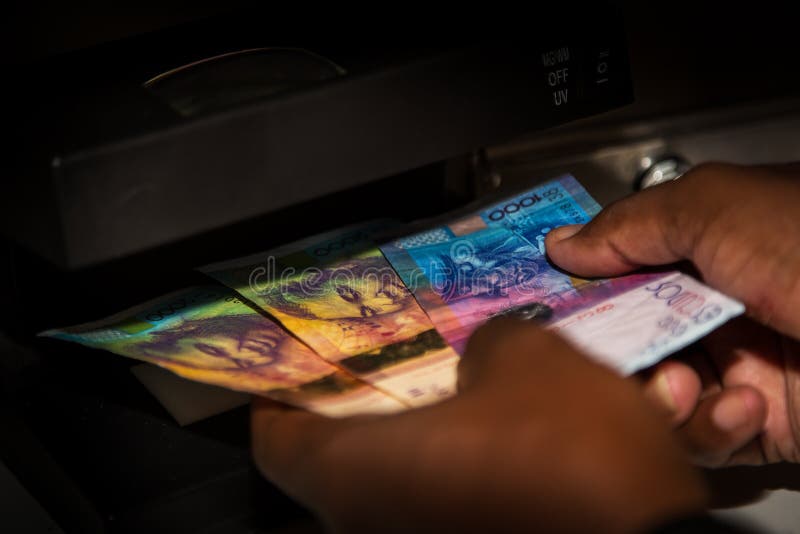 Banking in Cape Verde. Banknote Authentication Stock Photo - Image of ...