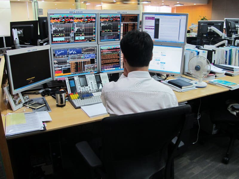 Banking Transactions Operator Editorial Photo - Image of indoor, income ...