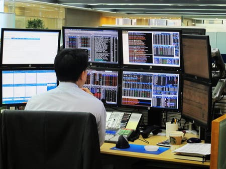 Banking Transactions Operator Editorial Photo - Image of desks ...