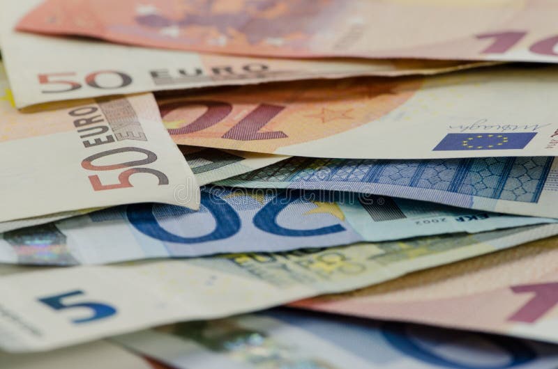 Banknotes photo stock. Image du accroissement, dénomination - 57652162