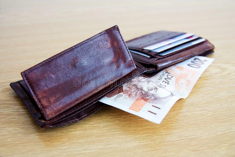 Banknotes in wallet stock photo. Image of holding, republic - 37263210