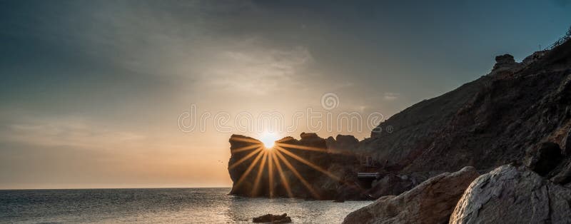 Banner. in Blur an Epic Sunset on the Sea - the Sun Sets Behind the ...