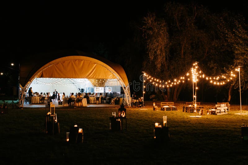 Banquet Hall for Weddings, Night Banquet Hall Decoration Stock Photo ...