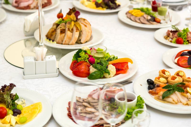 Banquet Meals Stock Photos - Download 1,259 Royalty Free Photos