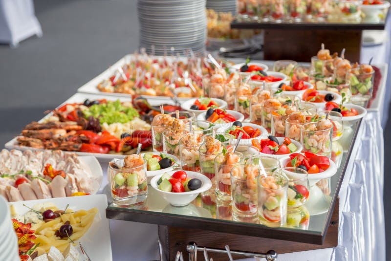 Banquet Meals Stock Photos - Download 1,259 Royalty Free Photos